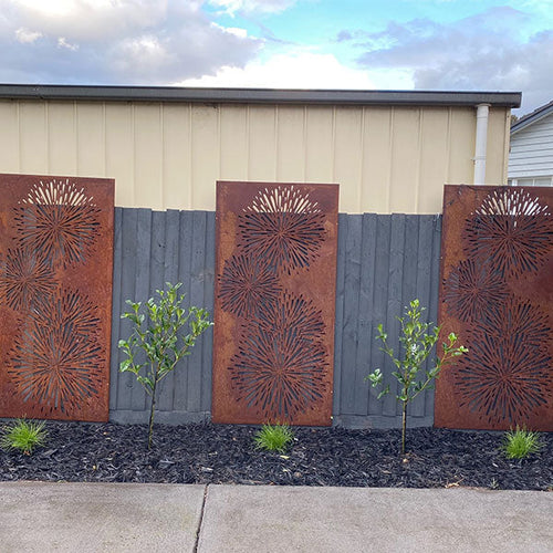 *new* Rust Metal Budget Screen Fireworks – Chippy's Outdoor