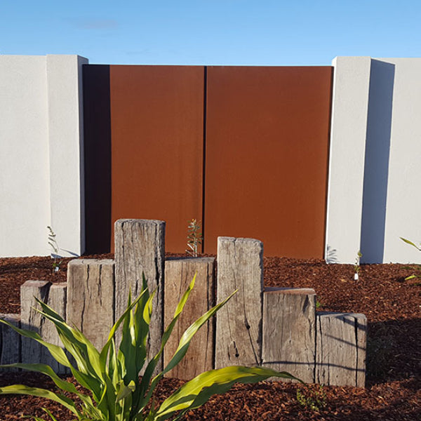 Plain Corten Steel Rust Screen 1800x1200mm - Chippy's Outdoor Melbourne