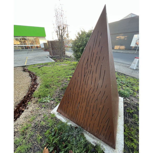 Corten Steel Pyramid (4 Pcs - unassembled) – Chippy's Outdoor